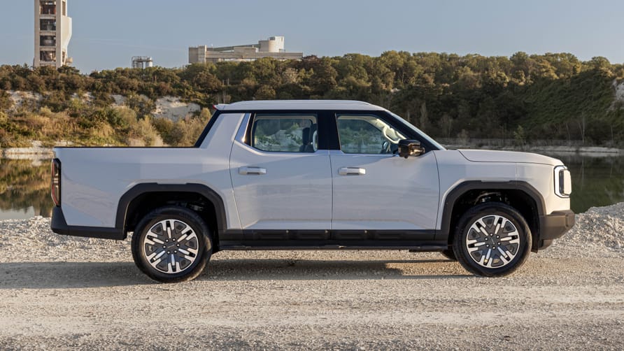 The Maxus eTerron 9 is Europe’s first all-electric, AWD pick-up | Top Gear